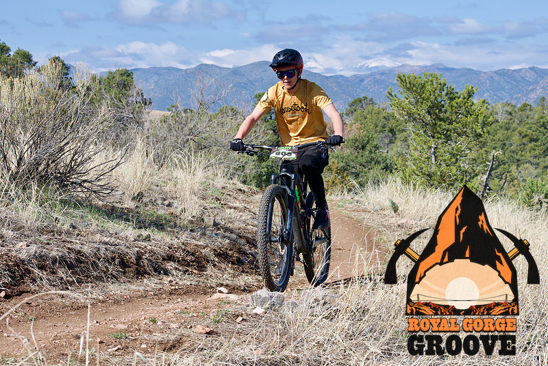 Aravaipa Running | 12 Mile On Course by Rachel Jump Photography